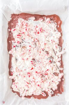 PEPPERMINT BARK {Candy Cane Chocolate Bark}